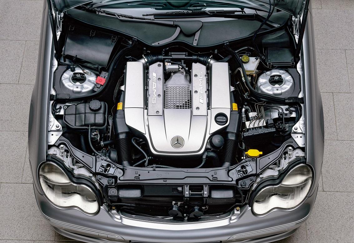 Celebrating 25 Years of Innovation: The Mercedes-Benz 203 C-Class ...